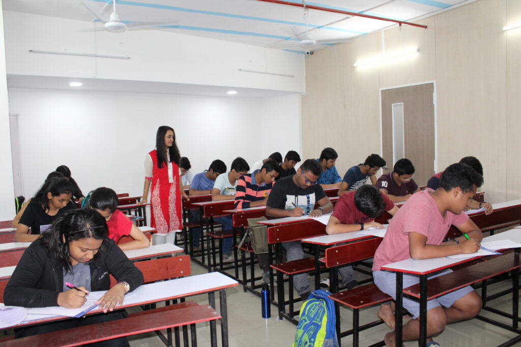 Best Intergrated Coaching Class in Mumbai - Shelar Academy
